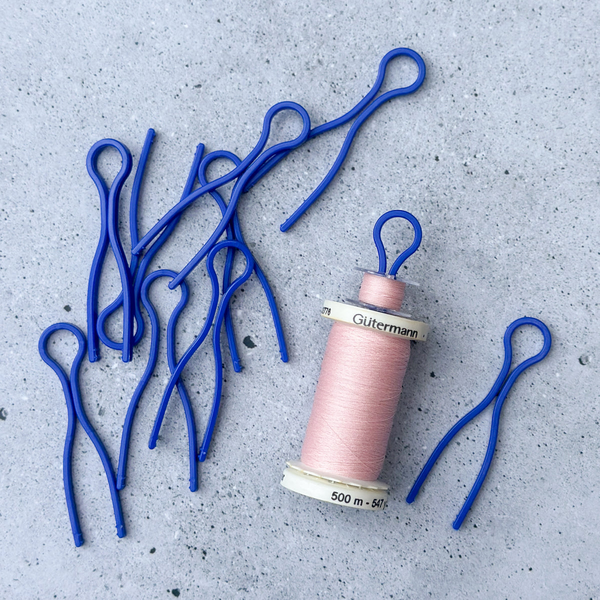 Bobbin Clips - 20 pack – Tadah Patterns + Sewing